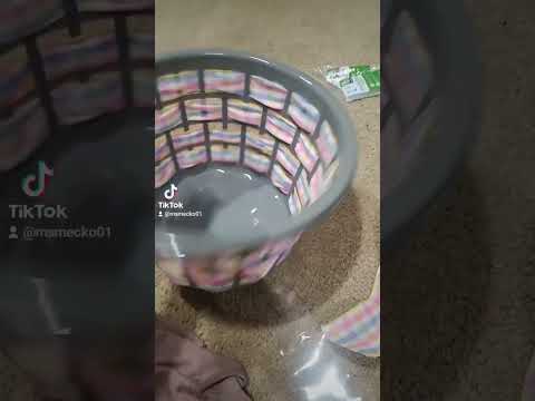 DIY Easter Bunny Basket #EasterBasket #easterbasketideas #Easter #Dollartree #DollarTreeDIYIdeas