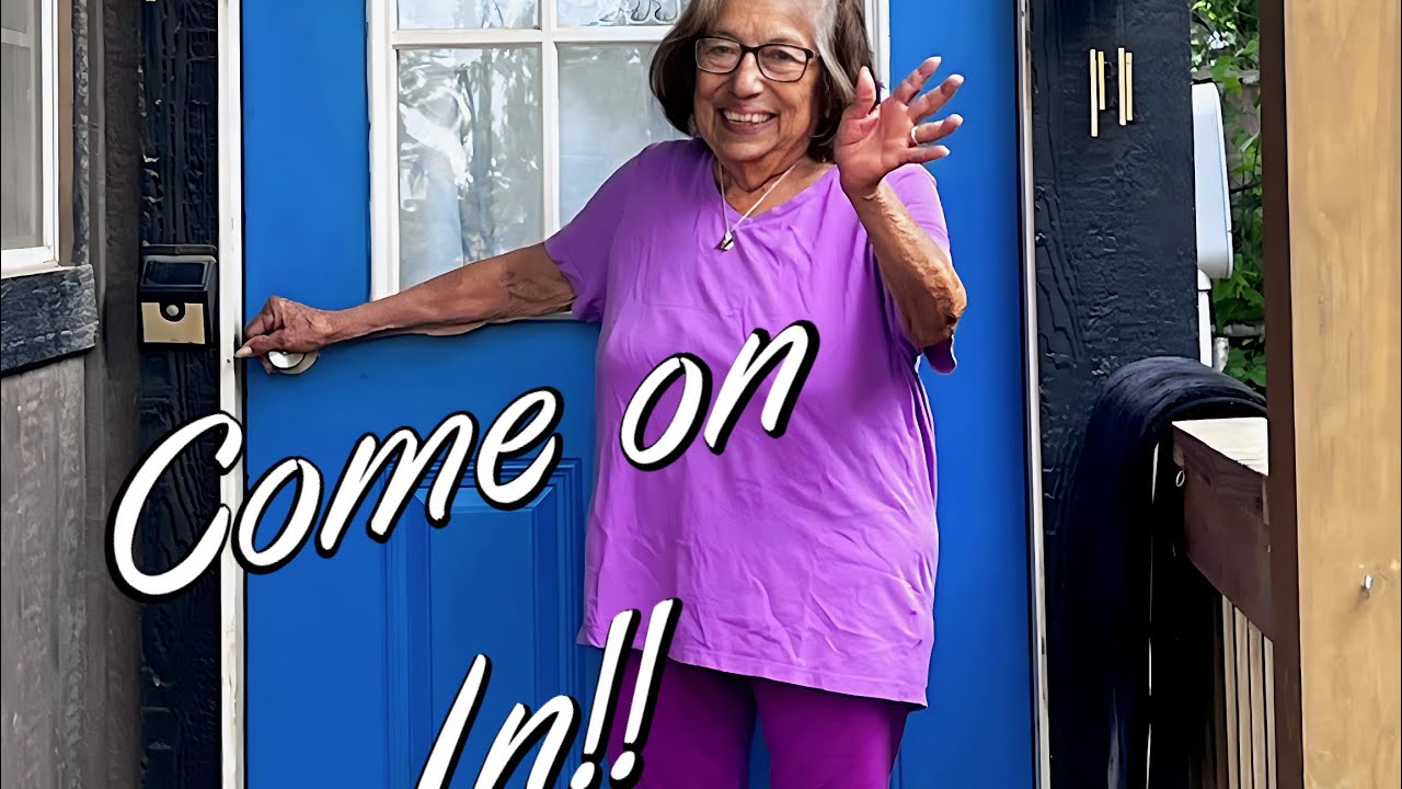 Momma’s Tiny House Tour! Finally!! 