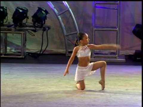 Amanda Ocampo | The Diva Dancers