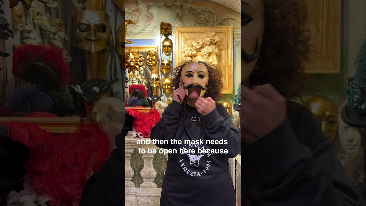 Venetian mask 