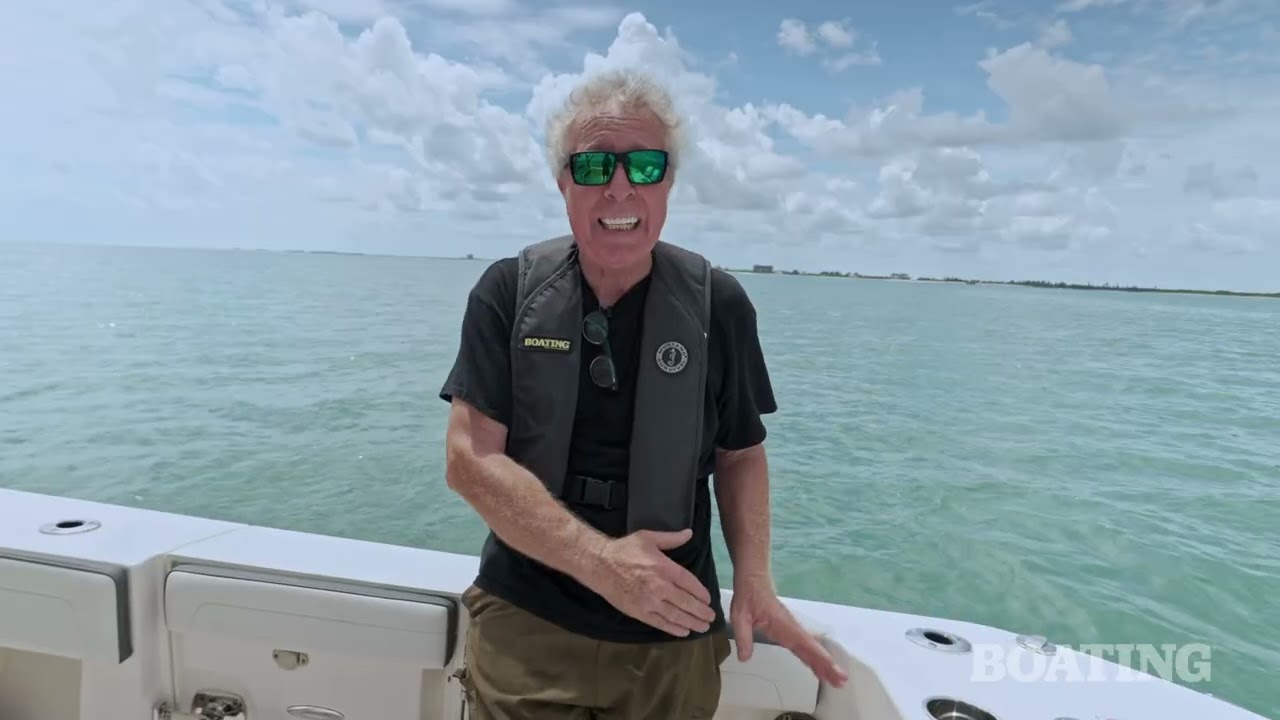 2026 Cobia 305 CC
