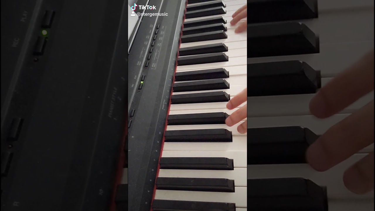 Dadadada da da da da daaa 👋