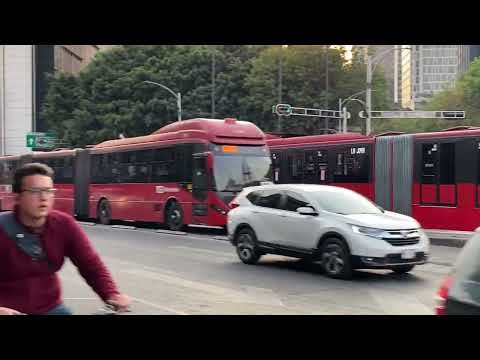 Mexico City Mexicos 🇲🇽 best way to beat the traffic | The Metrobus CDMX
