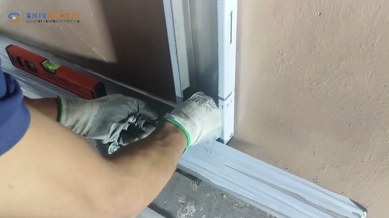 Shivshakti Elevator Auto door Side opening fitting