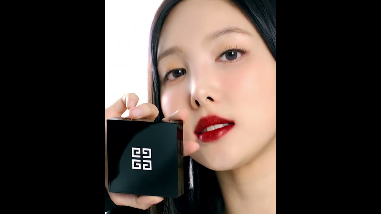 The Digital Cover for 2023 February Issue of DAZED KOREA / GIVENCHY BEAUTY X NAYEON