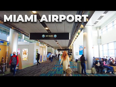 Disembarking my Plane at Miami Airport and getting my luggage