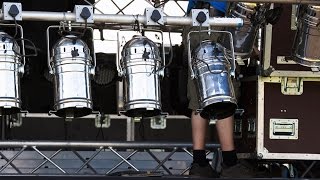 Light Technician Overview | What is a light technician? - Zippia