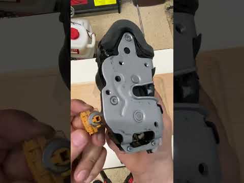🔒 Fixed! Car Door Won't Open!!