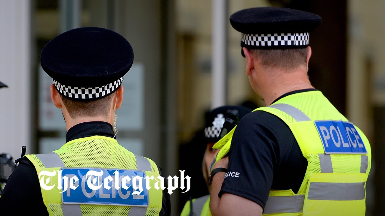 Watch: Sussex PCSO refuses to attend 'assault' just 26 seconds away