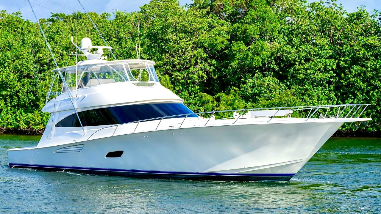 $6.5 Million Yacht Tour : 2019 Viking 80 Convertible