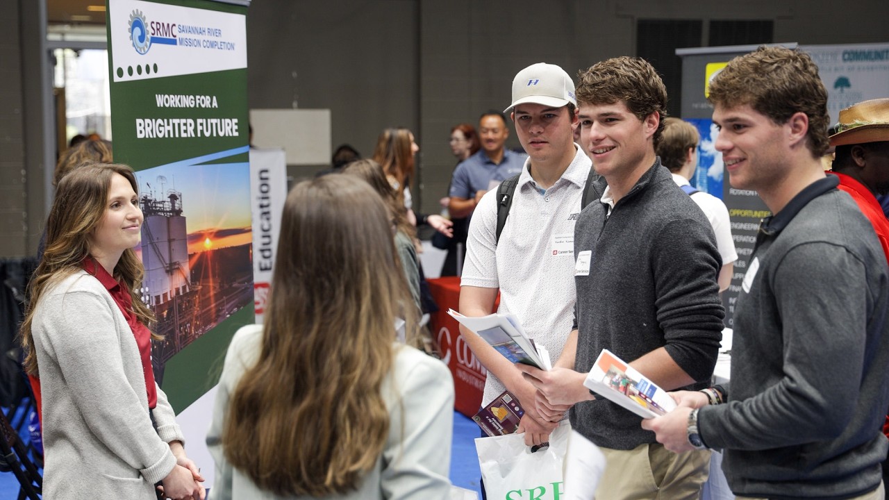 Graduating College and Finding a Job in 2026 | What Students Think of the Career Fair at USCA