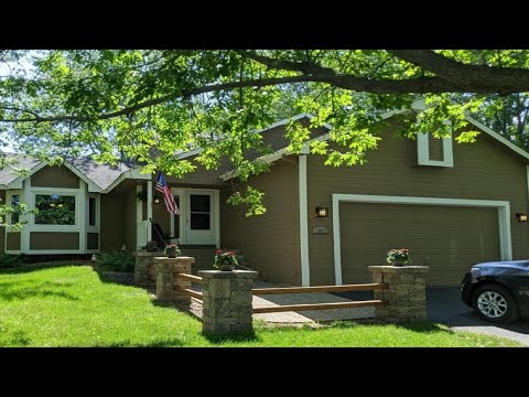 13473 91st Place N, Maple Grove, MN Presented by Jay Mitchell.