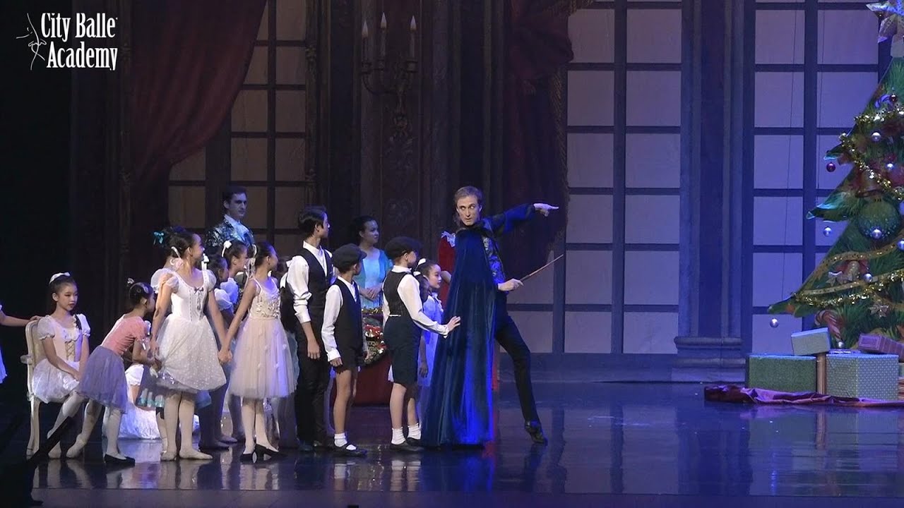 Magic from Dr Drosselmeyer - The Nutcracker