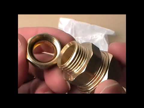 Red Coup Brass Compression Reducing Straight Coupler 22-15mm