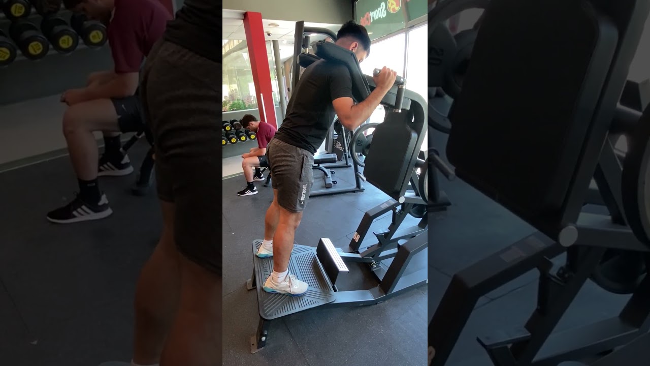 Sentadilla Hack invertida / Reverse Hack Squat