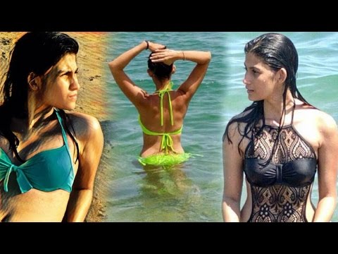 Deepak Tijori’s Gorgeous Daughter Samara Tijori's HOT Bikini Pics