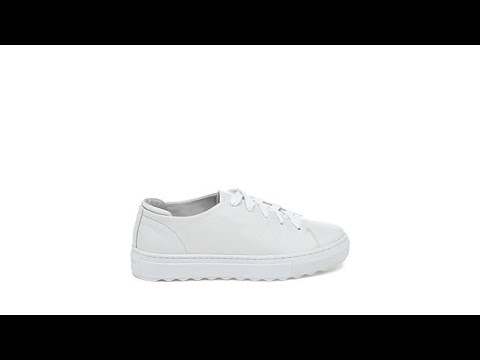 J/Slides NYC Pollie Leather Laceup Sneaker
