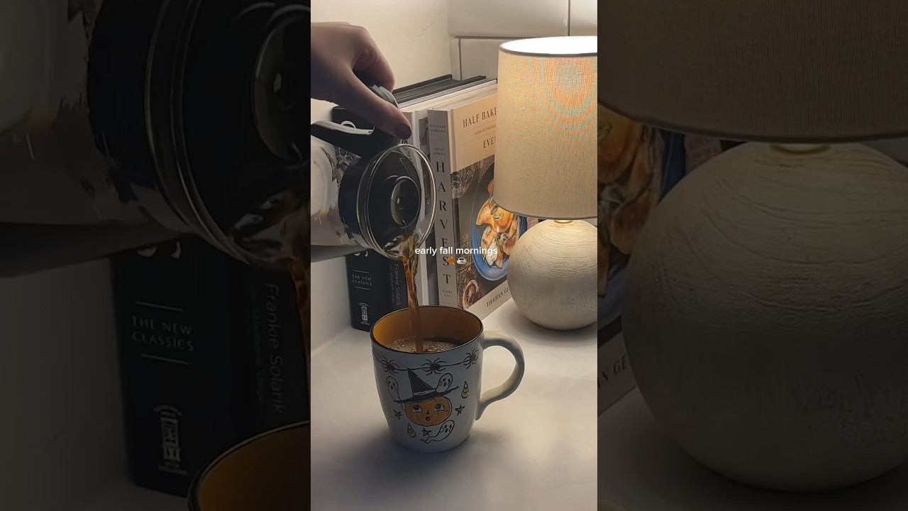 Cozy & simple fall morning routine 🍂