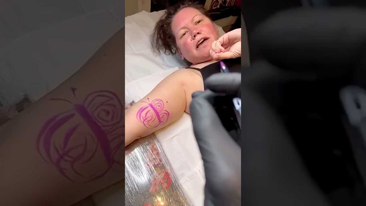 She doesn’t know whose fingerprint I actually used👀#tattoos #tattooartist #viralshort #explore #fyp