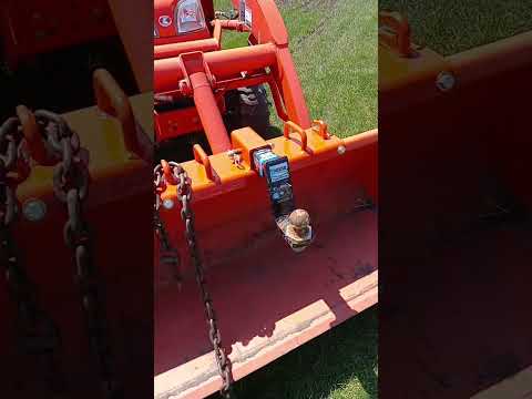 Add versatility to your tractor bucket!