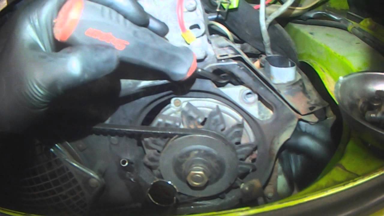 VW T2: Alternator removal