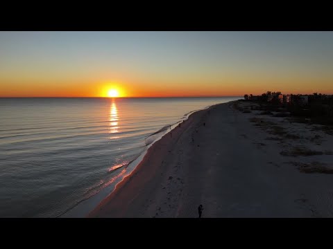 Red tide alert issued for Sanibel beach