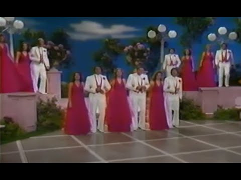 Lawrence Welk Show - Music, Music, Music - 81-82 Season Premiere - Gail Farrell & Ron Anderson Host
