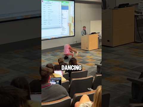 She Danced Instead of Writing 15,000 Words 💃📚 (@kkenziegreene)