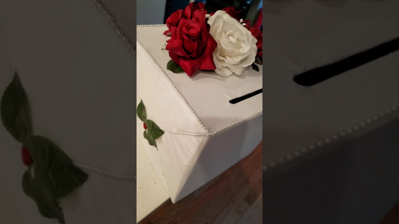 Una Money Box o una Caja para Colectar targetas de regalo con dinero en fiestas😊