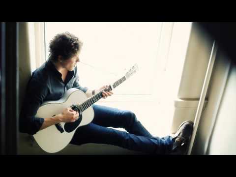James Struthers performs "What are we waiting for" for Pocketgigs