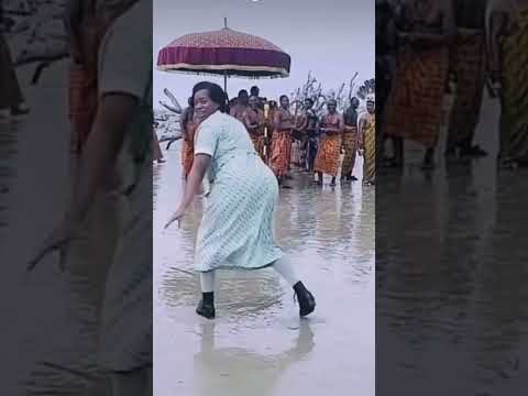 Throw it back Celie! BTS footage of Fantasia as Celie in The Color Purple