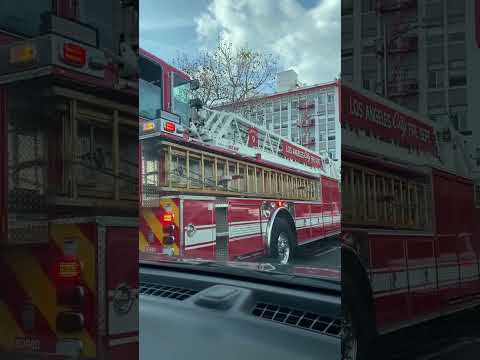 “TILLERTIME” LOS Angeles city Fire Department T9 Responding CODE 3 on 5th ST
