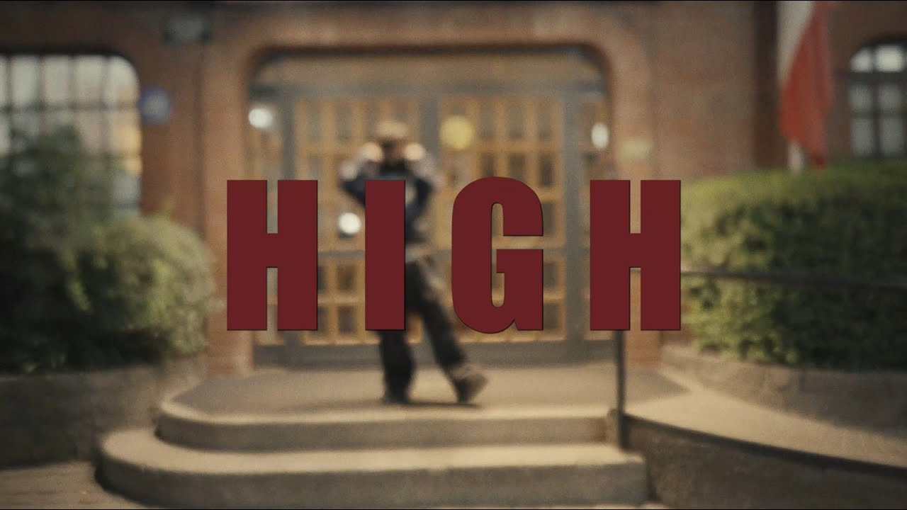 Lyrics & Translations of HIGH by Yan | Popnable
