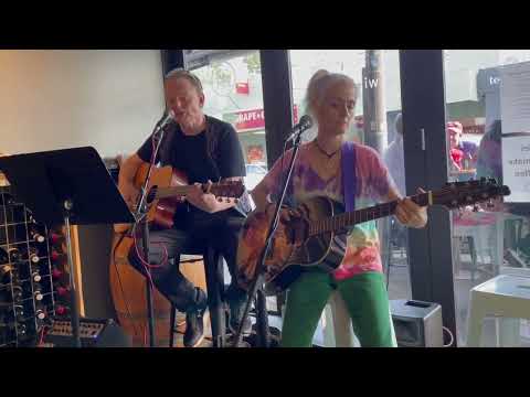 Viki Mealings & Peter O'Shea, WInelarder, December 2023