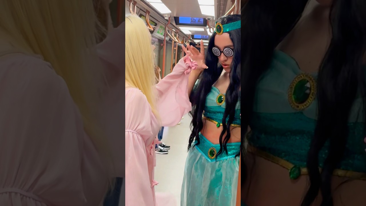 Jasmine and hypnosis in the subway 🚇🤭 (not for kids) #jasminemeyer