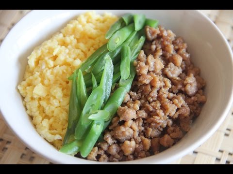 Chicken Soboro Donburi Recipe - Japanese Cooking 101