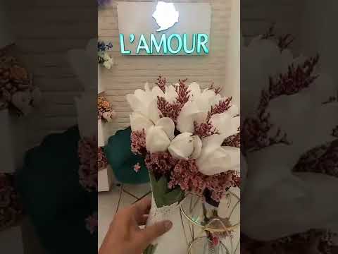 tulip bridal bouquet!!