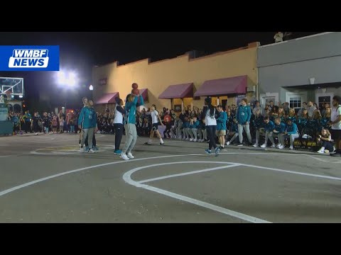 Coastal Carolina basketball teams host ‘Nightmare on Elm Street’ in Conway