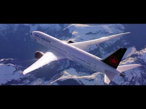 Our new livery in flight // Notre nouvelle livrée en vol