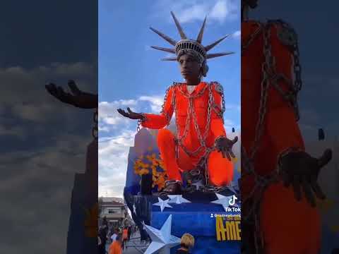 Statue of Liberty in Italy #criminaljustice
