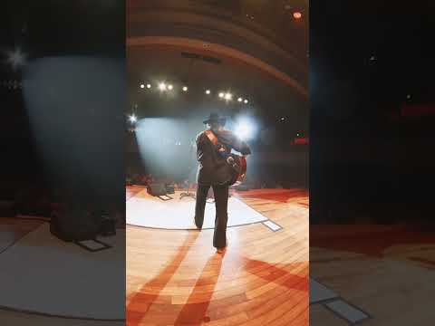 What a night! It's a rush every time I step on The Ryman stage. Thank you, Nashville! 📹hayleyshoots