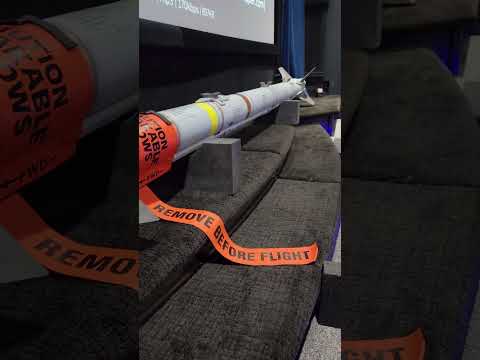💭 Raytheon AIM-9X Sidewinder w/LAU-105 Launch Rail-Fully 3D Printable ...