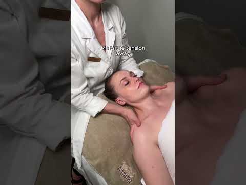 Try Our Relaxing Facial Massage! ๐โโ๏ธโจ