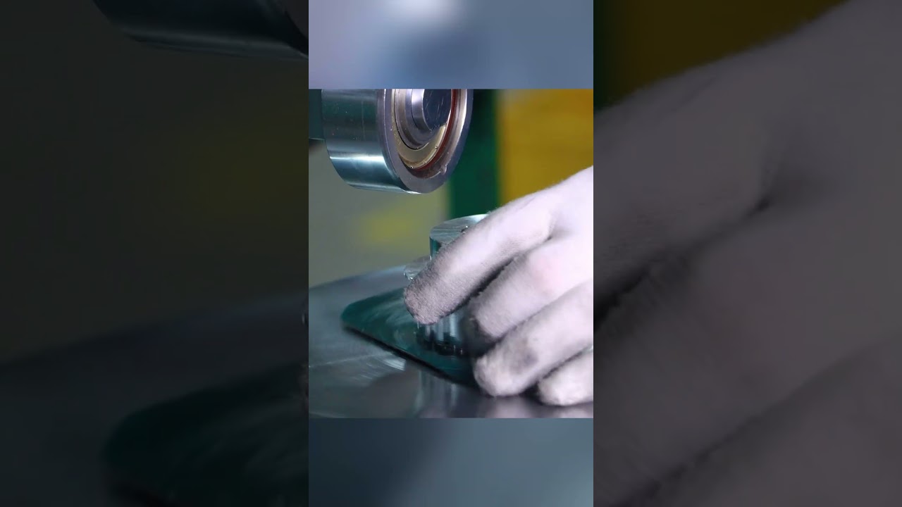 Riveting in the production of Timing pulleys at the Yiheda factory.#shorts #production #maker