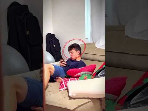 Itching powder prank #itchingpowderprank #prankwars #funnypranks #globalfunnymoments