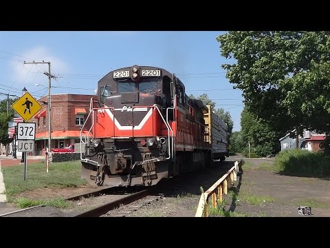 FIRST EVER ON YOUTUBE!!! Providence & Worcester CT-1 Through Main Street Cromwell CT