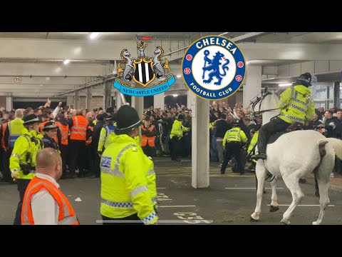 Police horses forced to ride into fans | Batons drawn after Newcastle and Chelsea match