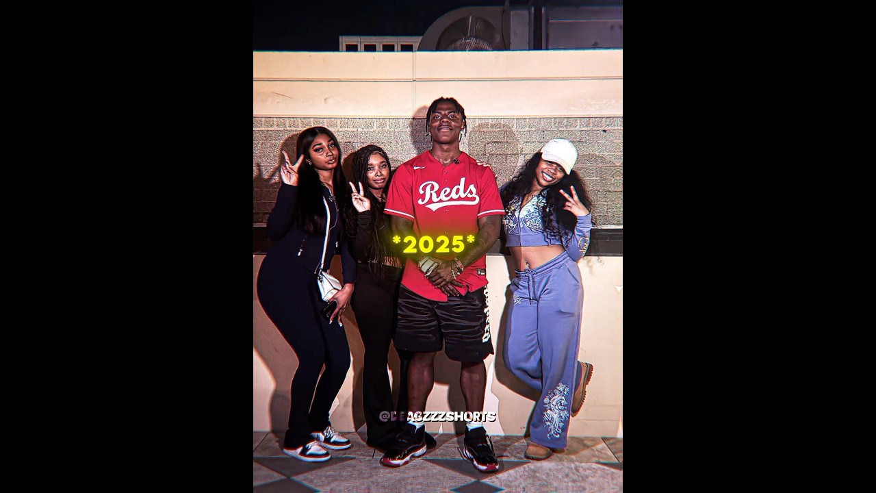 iShowSpeed recreates his old photo 📸💖