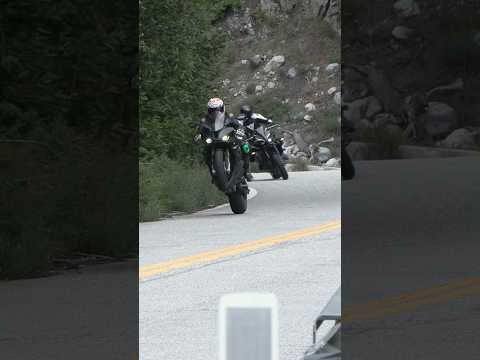 BMW S1000RR awesome riding #bmw #bikelife #wheelie #bmws1000rr
