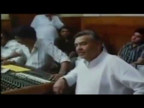 Rare video Lata Mangeshkar live recording with Raj Kapoor and team